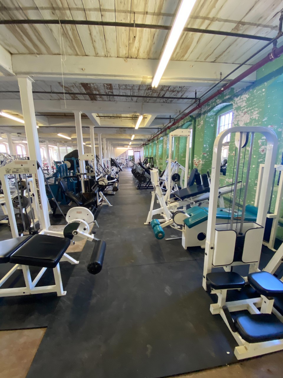 CT Barbell Facility Gallery - Pictures of the specialty gym in CT